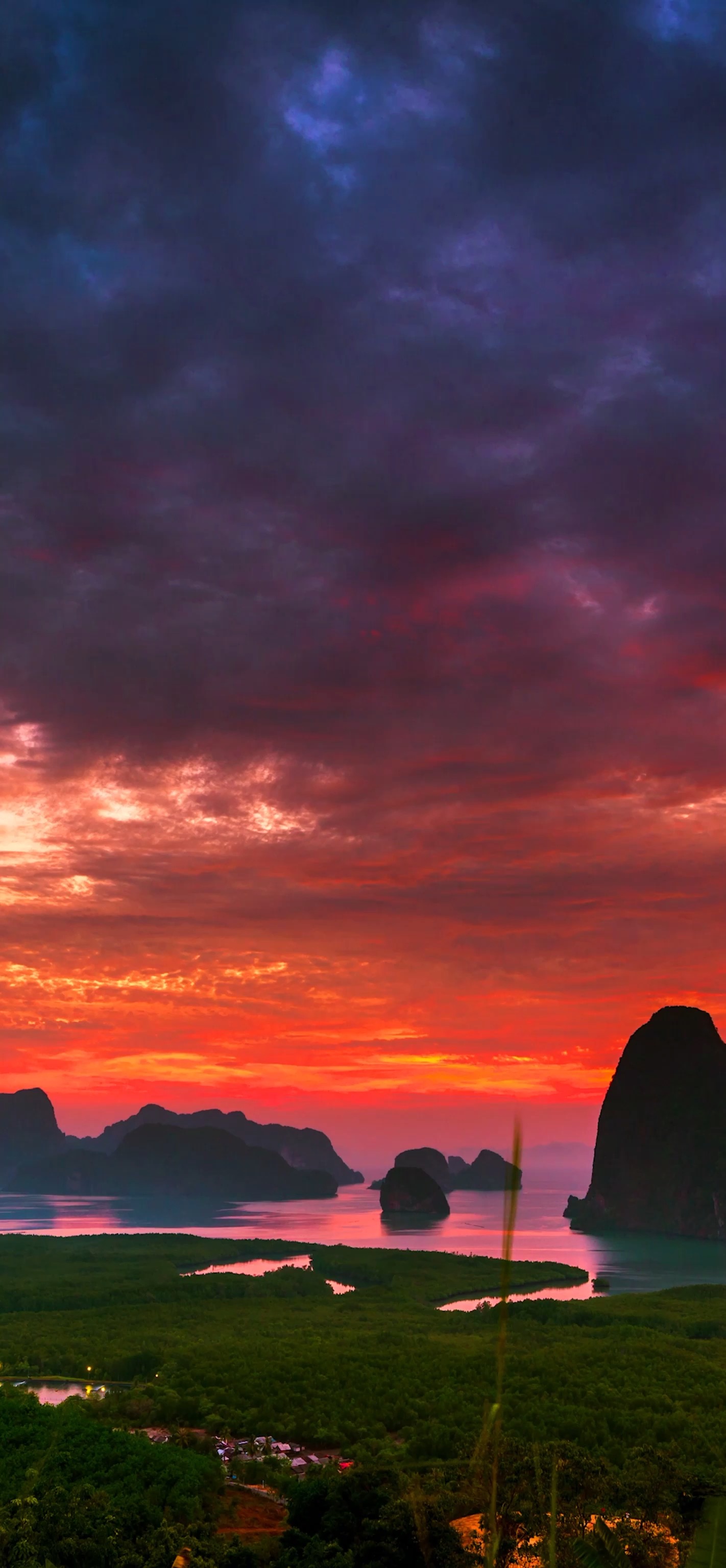 Stacks | LIVE Wallpaper - Wallpapers Central